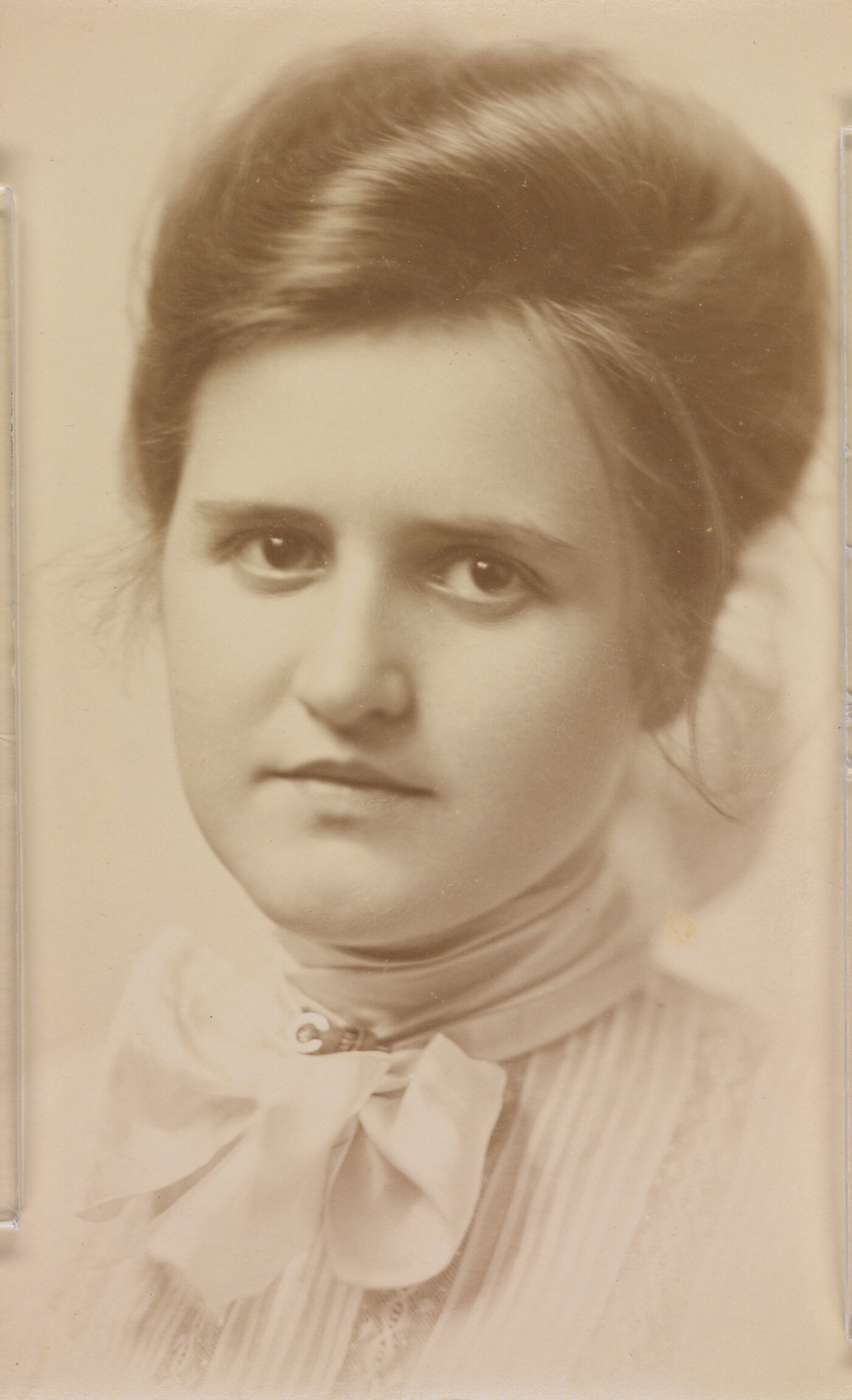 [Portrait of Clara Sipprell wearing cravat] | Amon Carter Museum of ...