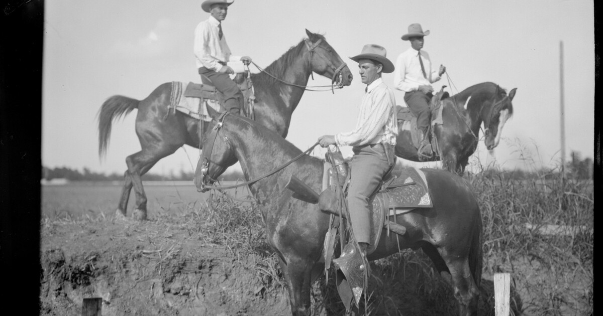 Rodeo performer [Captain Thomas R. Hickman], Texas. | Amon Carter ...